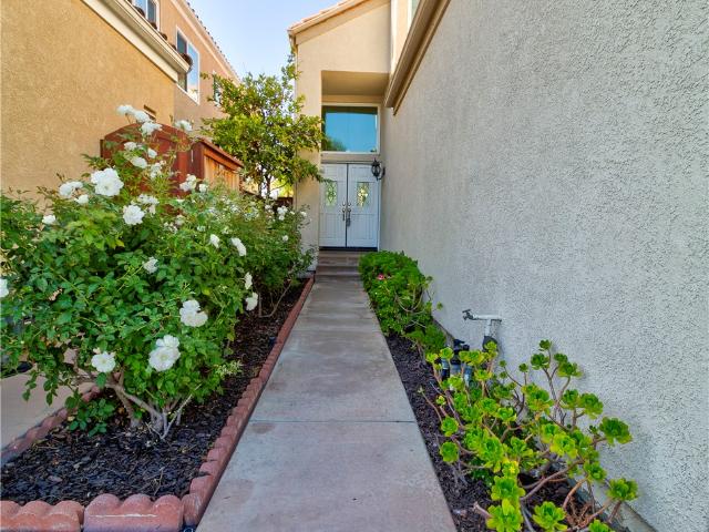 25035 Eaton Lane