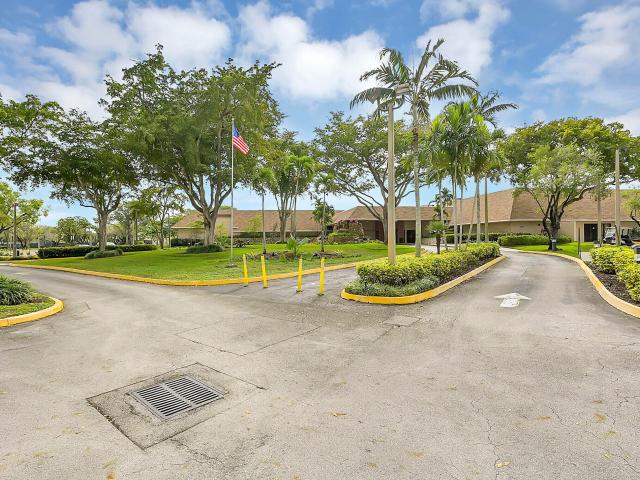 2503 N Nob Hill Rd, Unit 101, Sunrise, FL 33322 | MLS #B26020 | Compass
