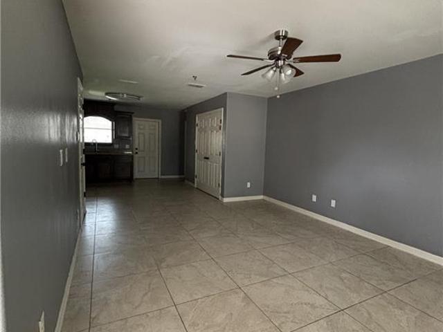 2503 E Franklin Avenue 1
