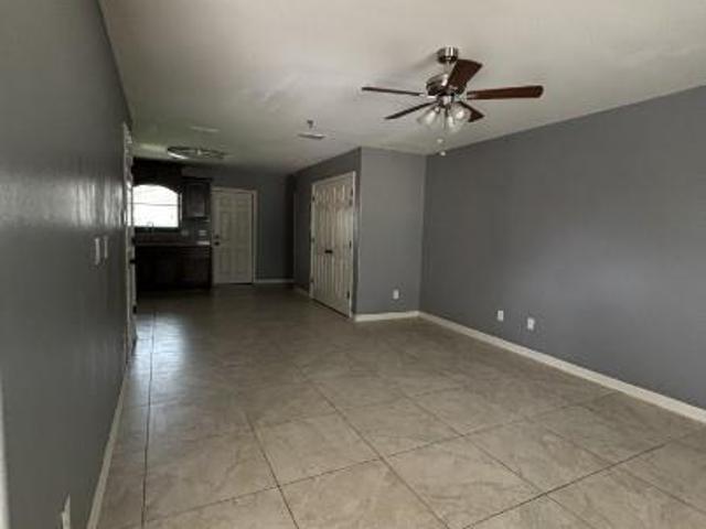 2503 E Franklin Avenue 5