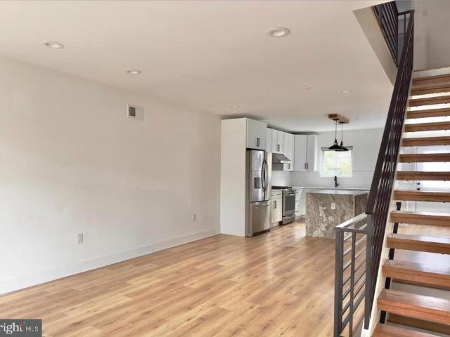 2503 Ingersoll Street
