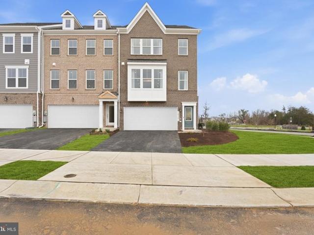 2503 Karstad Pl, Waldorf, MD 20603