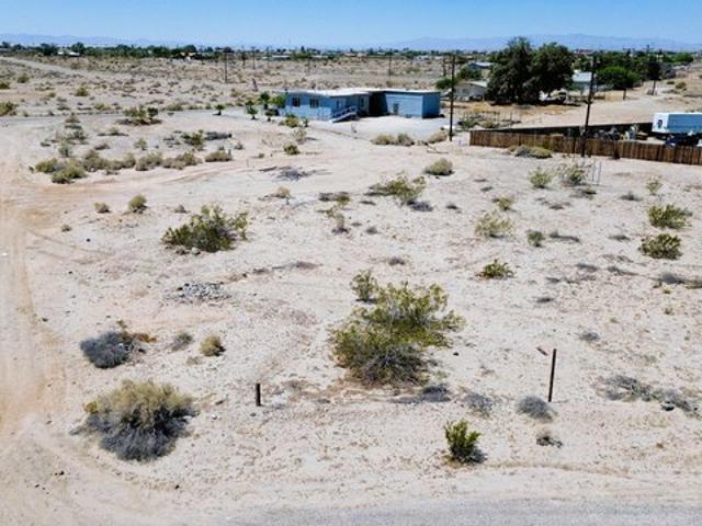 2503 Redondo Ave, Thermal, CA 92274