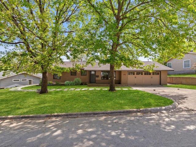 2503 Rockingham Dr
