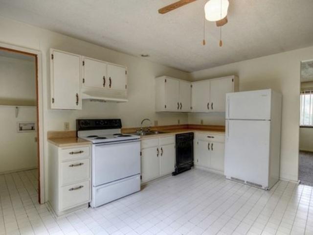 2503LE 2 Bedroom Apartment for Rent at 2503 Leeper Dr, Champaign, IL 61822