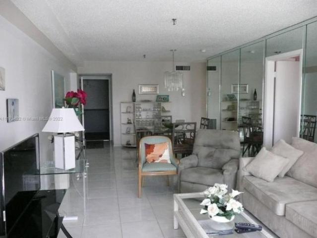 250 181 Dr #414 Sunny Isles Beach, FL 33160