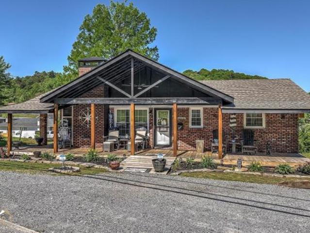 250 1st Ave 250 1st Ave, East Ellijay, GA 30540