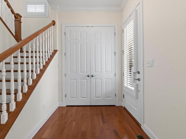 250 2nd St