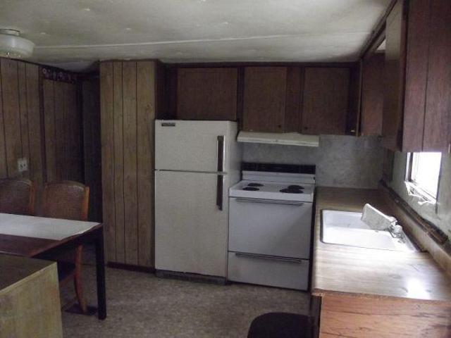 $250 / 390ft² 1 Bedroom Mobile Home Lot 8B
