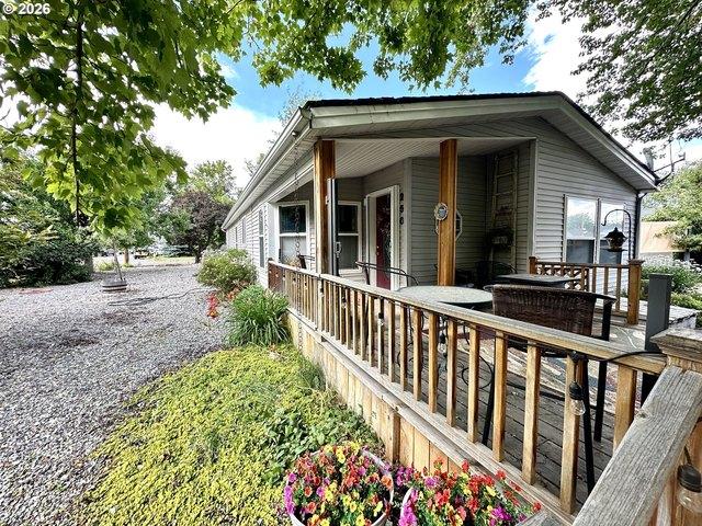 250 5th St, Baker City, OR 97814