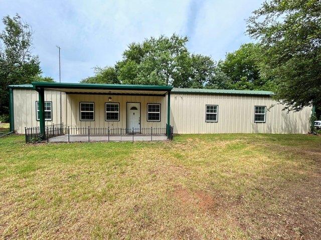 250 County Road 2426, Como, TX 75431