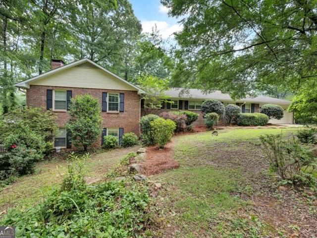 250 Country Lane Rd, Fayetteville, GA 30214