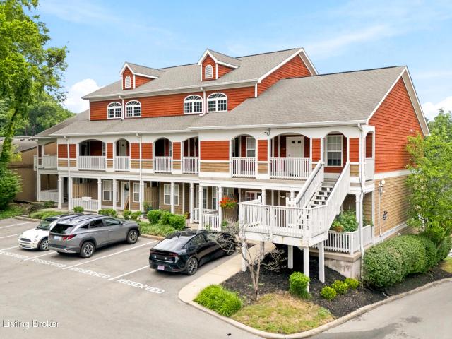 250 Crescent Hill Pl APT 100