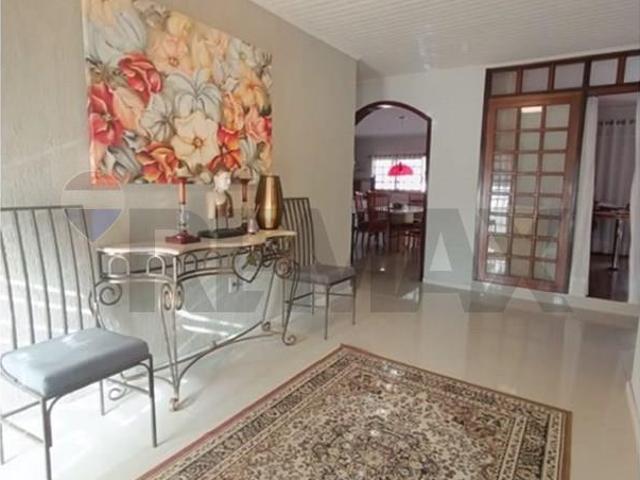 250 Área Útil Casa Alugar, 3 Dormitórios localizado em Avenida Cristóvão Colombo, 296 avenida brambila Vila Vista Alegre, Cachoeirinha, Rio Grande do Sul, 94945150 | Brasil