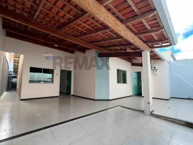 250 Área Útil Casa de Condomínio Alugar, 3 Dormitórios localizado em Avenida Olimpia Collodeti, 271, Colina Verde, Teixeira de Freitas, Bahia, 45987 470 | Brasil