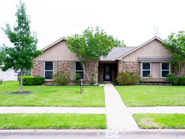 250 Barclay Ave, Coppell, TX 75019