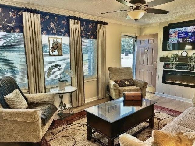 250 Benford Rd
