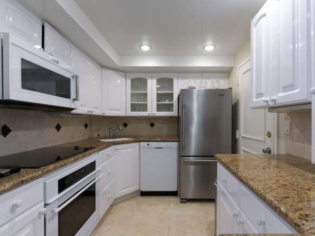 250 Bradley Place 210, Palm Beach, US, FL