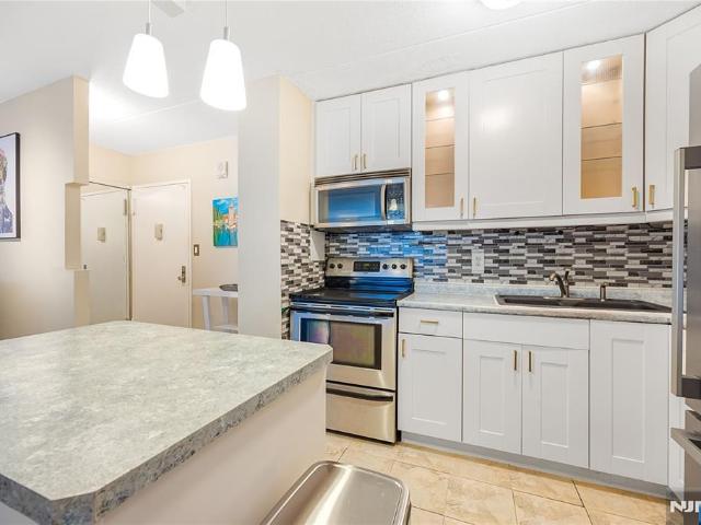 250 Gorge Road # 29E