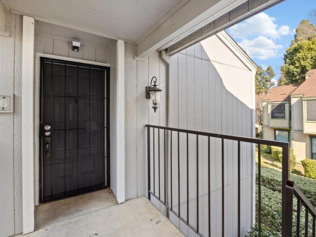 250 Del Verde Cir, Unit 6, Sacramento, CA 95833 | MLS #226019
