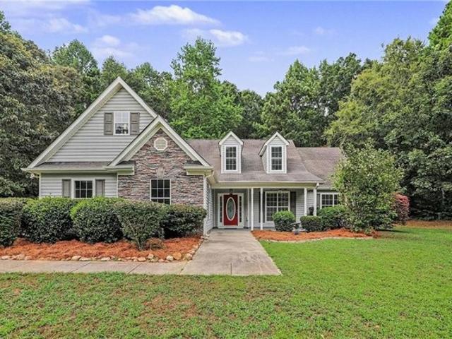 250 Dillion Dr, Hampton, GA 30228