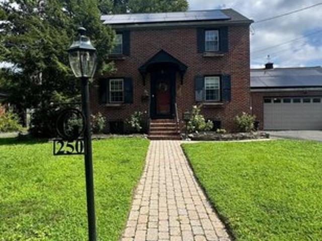 250 Dubois Ave, West Deptford, NJ 08096