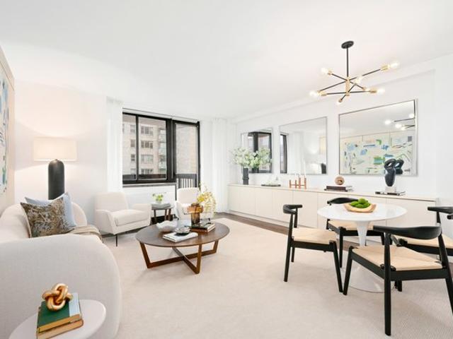 250 E 40th St Apt 22F, New York, NY 10016
