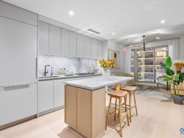 250 E 25th Street 9 A