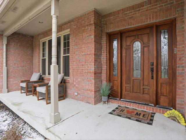 250 E Woodfield Lane
