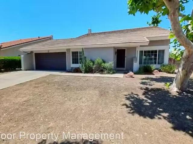 250 E. Belmont Ave. 250 E Belmont Ave