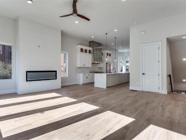250 E Dallas Road # 126