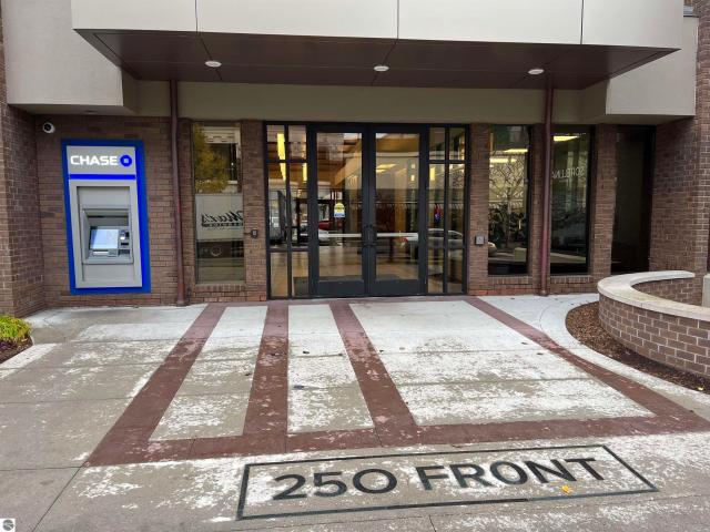 250 E Front # 3rd Floor