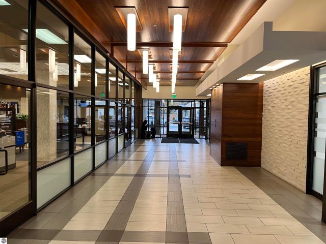 250 E Front # 3rd Floor