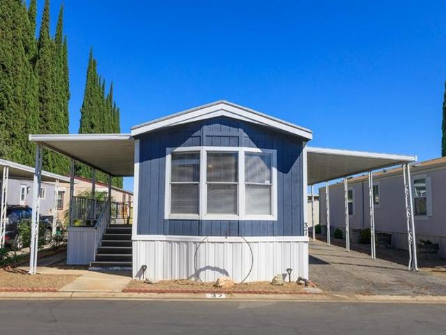 250 E Las Palmas Ave Spc 37, Patterson, CA 95363