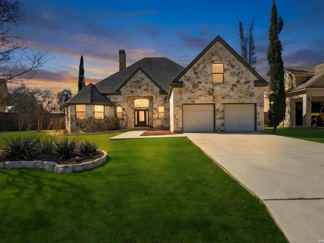 250 English Oaks Cir, Boerne, TX 78006