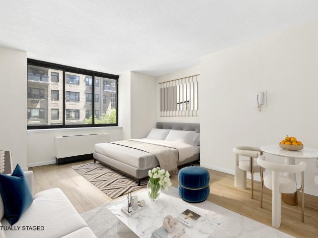 250 East 40th Street, New York, NY