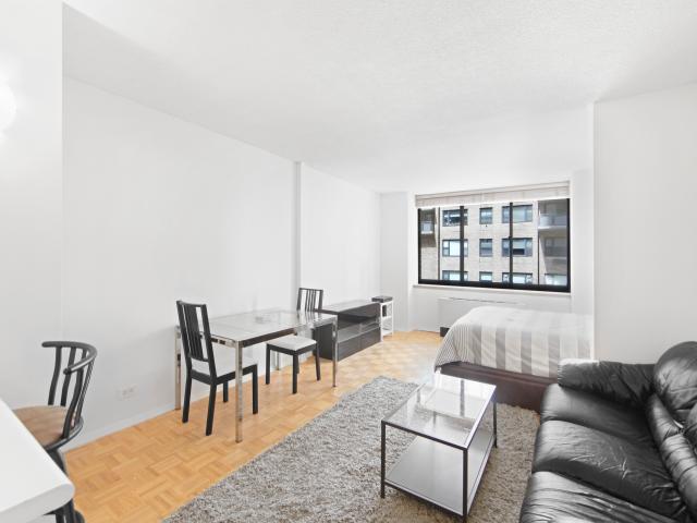 250 East 40th Street, New York, NY