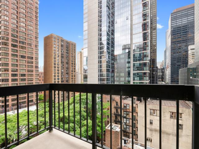 250 East 40th Street, New York, NY