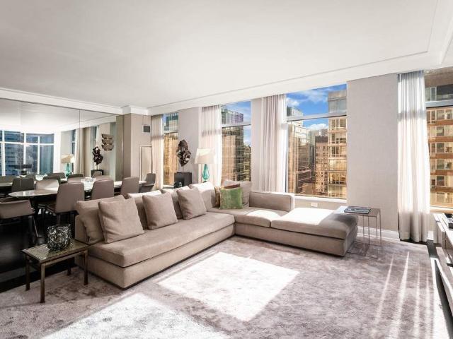 250 East 54th Street, New York, NY