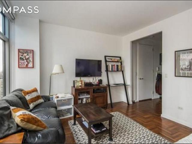 250 East 54th Street, New York, NY