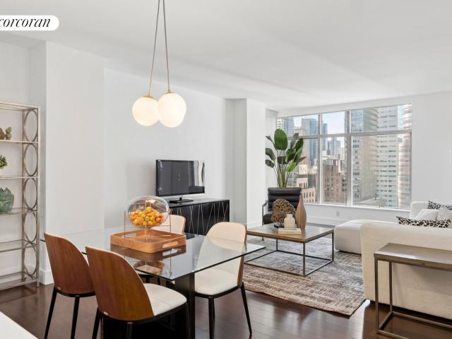 250 East 54th Street, New York, NY