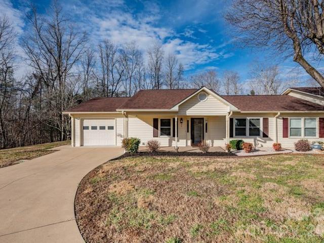 250 Eastwood Village Dr, Bostic, NC 28018