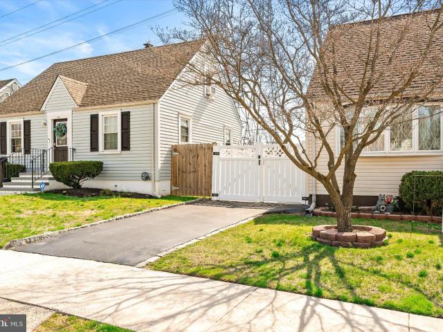 250 Edward Ave, Hamilton, NJ 08610 | Compass