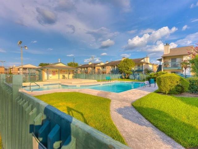 250 El Dorado Blvd Apt 161, Houston, TX 77598