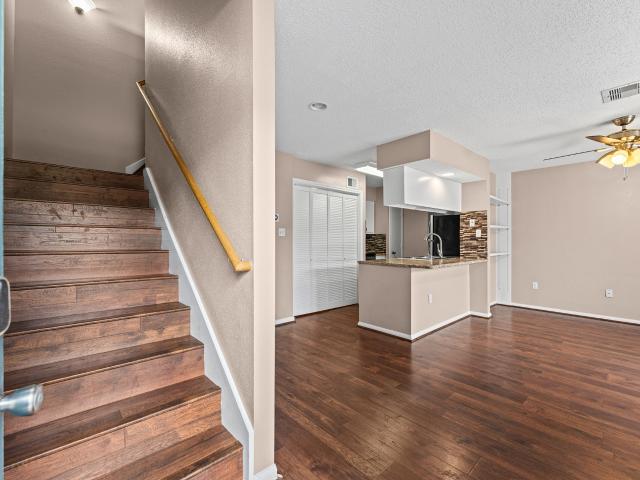 250 El Dorado Boulevard 121