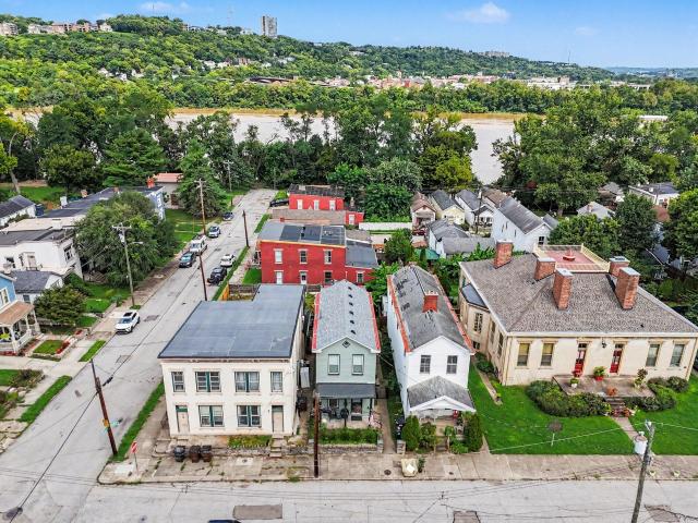 250 Forest Avenue