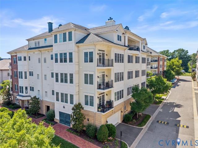 250 Finial Avenue 4C