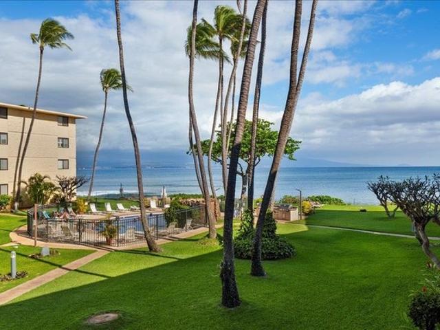 250 Hauoli St Apt 208, Wailuku, HI 96793