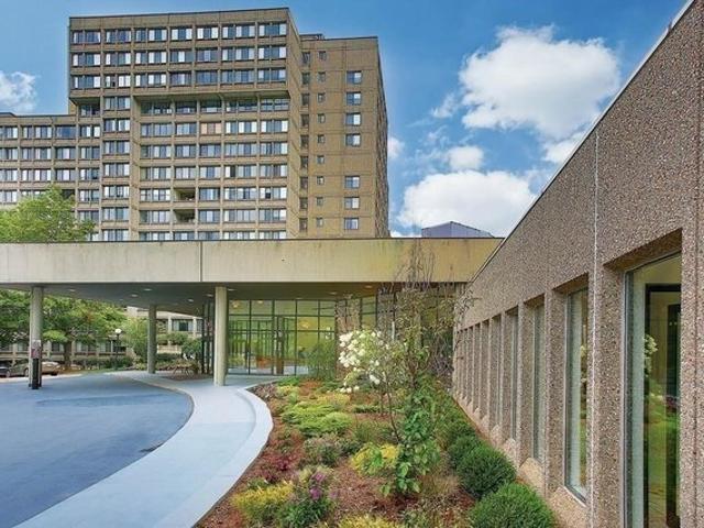 250 Hammond Pond Pkwy Apt 907N, Newton, MA 02467