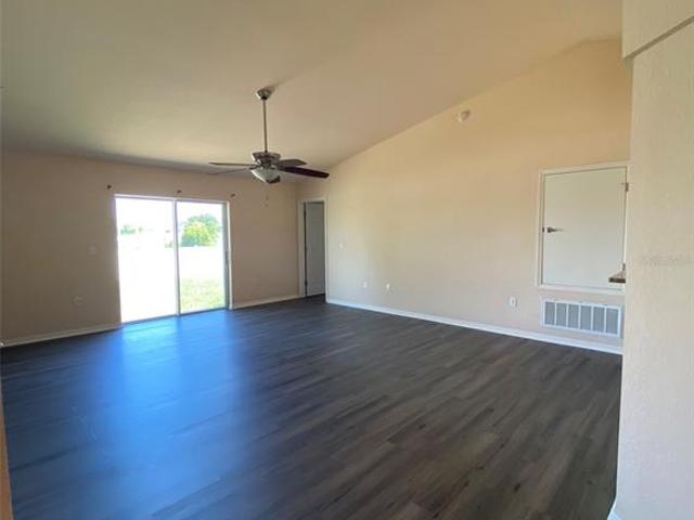 250 Highland Meadows Ct, Davenport, FL 33837 | MLS #O6400